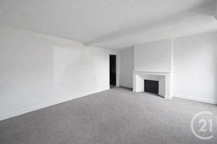 Maison à vendre - Trie-Château - 4 pièces - 3 chambres