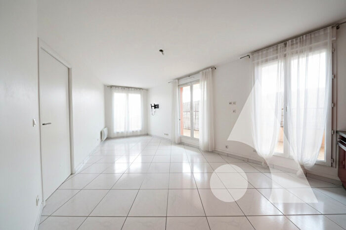 Appartement à vendre - Corbeil-Essonnes, Montconseil - 4 pièces - 3 chambres