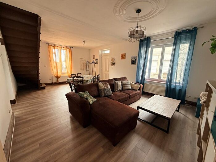 Chenevières : Maison 4 pièces à louer