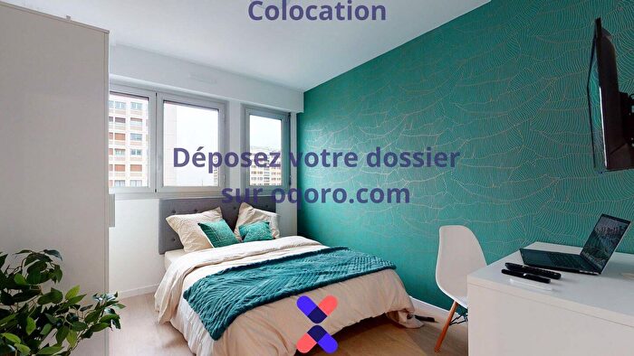 Appartement à louer - Couronneries, Poitiers - 7 pièces - 6 chambres