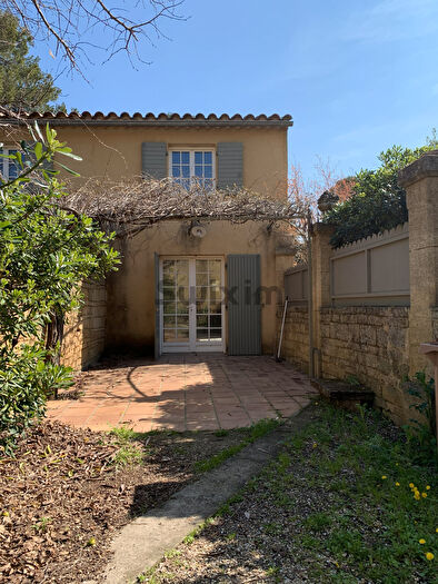 Maison à louer - Vers-Pont-du-Gard - 3 pièces - 2 chambres