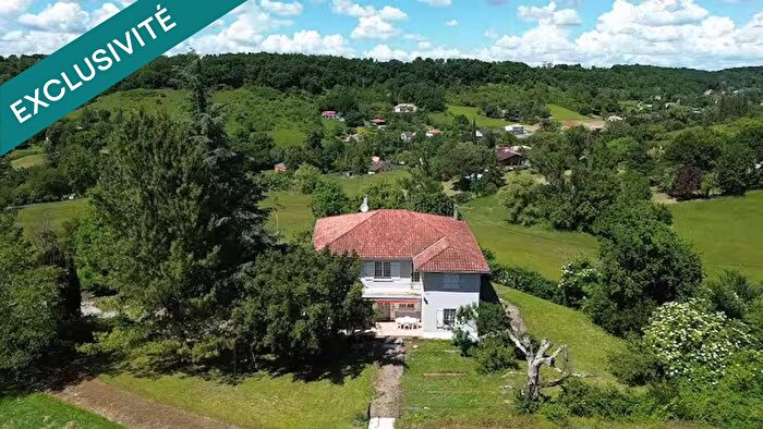 Maison à vendre - Bon-Encontre - 9 pièces - 5 chambres