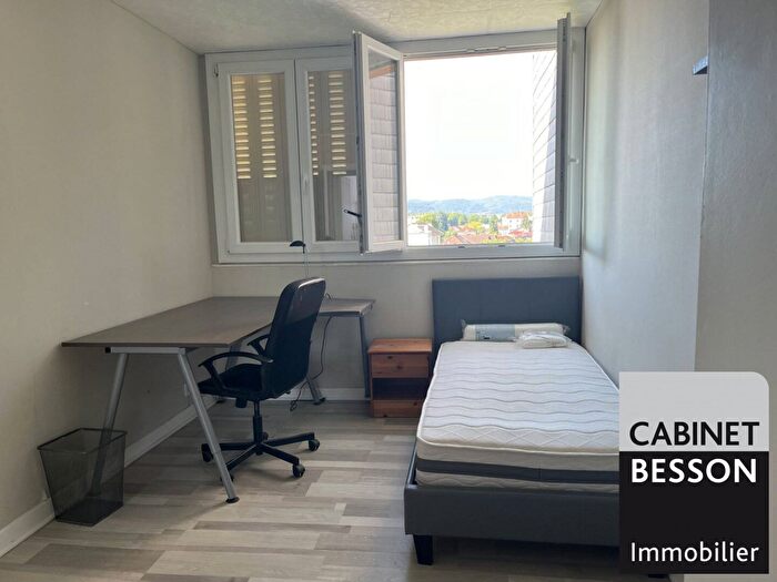 Appartement à louer - Saint-Martin-dHères - 5 pièces - 1 chambre