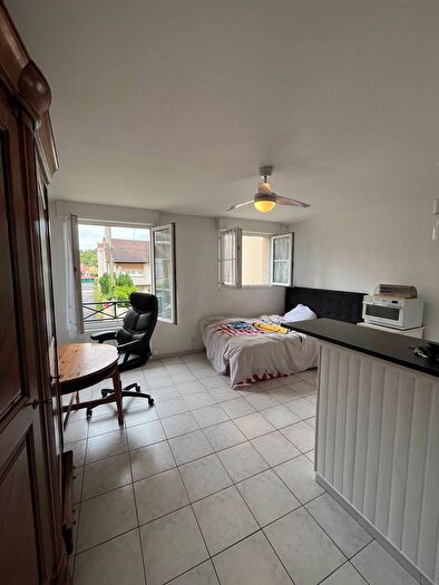 Appartement 1 pièce à louer à Rive de Seine Sud Est, Melun