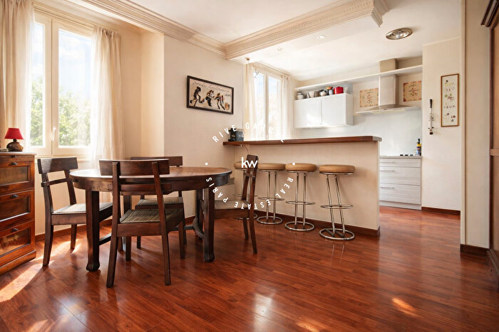 Appartement à vendre - Vanves, Plateau de Vanves - 4 pièces - 3 chambres