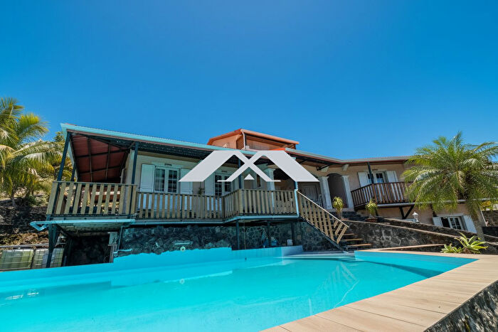 Maison à vendre - Saint-Joseph, Jean Petit - 9 pièces - 7 chambres