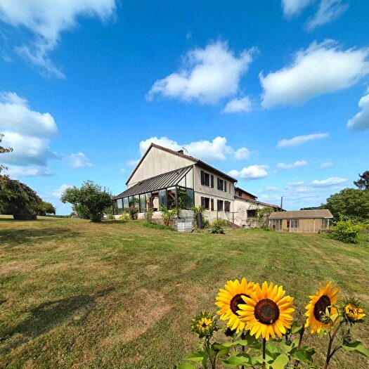 Maison à vendre - Xertigny - 7 pièces - 4 chambres