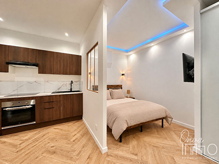 Appartement 1 pièce à vendre - Villeurbanne, République, Tolstoi
