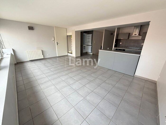 Appartement 4 pièces à louer à centre Ville-La Chartonnière-La Barre, Villefranche-sur-Saône