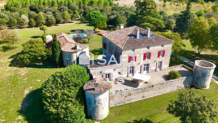 Fargues-sur-Ourbise : Maison 16 pièces à vendre
