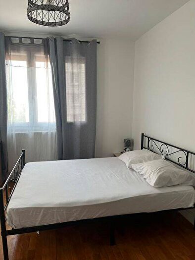 Appartement 4 pièces à Championnet-Caserne de Bonne, Grenoble, à louer