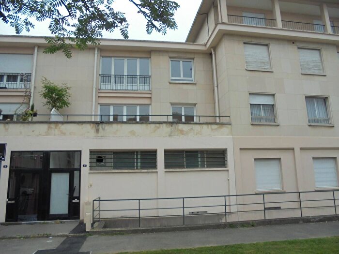 Appartement à louer - Centre Ville, Beauvais - 3 pièces - 2 chambres