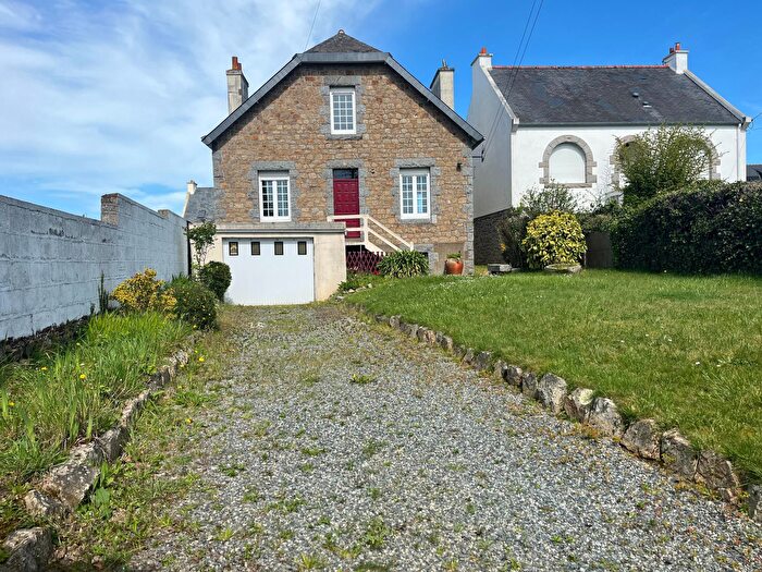 Maison 5 pièces à Ploumagoar, à vendre