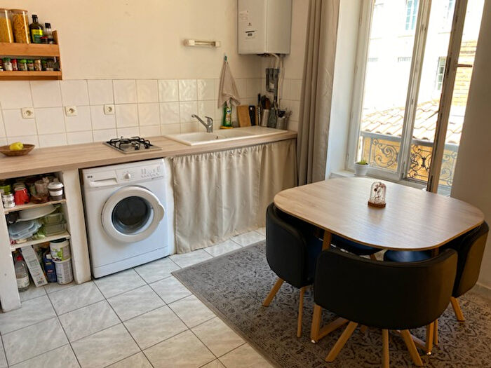 Appartement à louer - Vienne, Centre-ville - 1 pièce