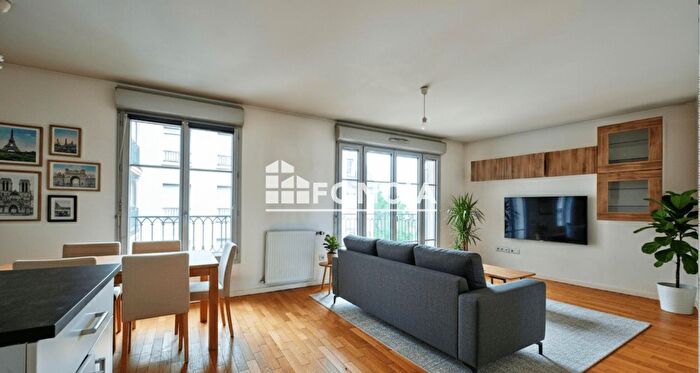 Appartement à vendre - Saint-Cyr-lécole, Hôtel de ville - 3 pièces - 2 chambres