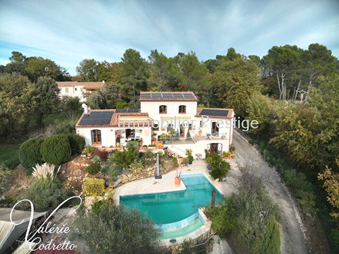 Maison à vendre - Néoules - 6 pièces - 4 chambres