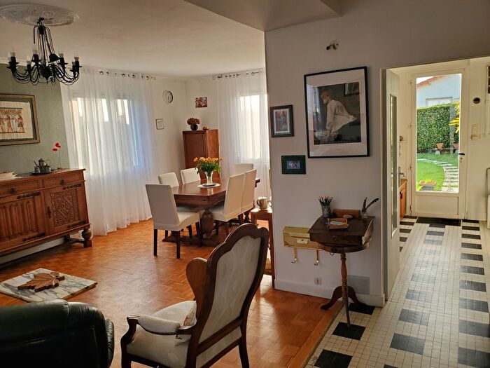 Maison à vendre - La Séguinière - 5 pièces - 3 chambres