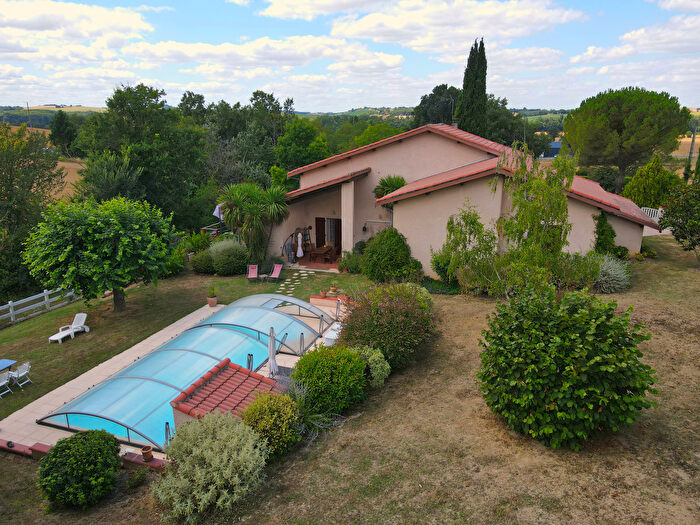 Maison à vendre - Endoufielle - 7 pièces - 6 chambres
