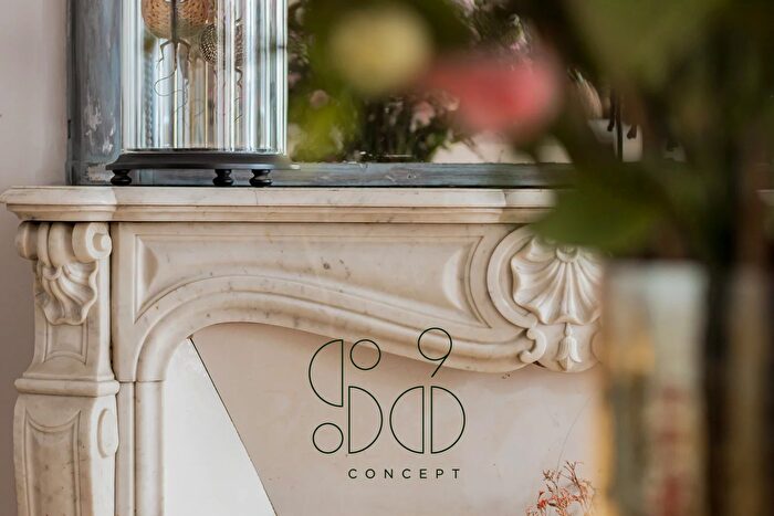 Appartement à vendre - Paris e , Trudaine, Rochechouart - 7 pièces - 4 chambres