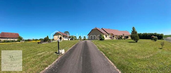 Maison 11 pièces à vendre - Beaujeu-Saint-Vallier-Pierrejux-et-Quitteur