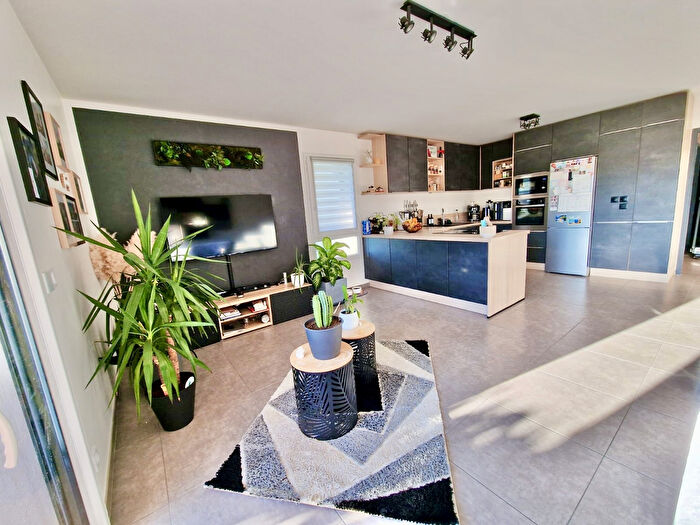 Appartement à vendre - Ornex - 4 pièces - 3 chambres