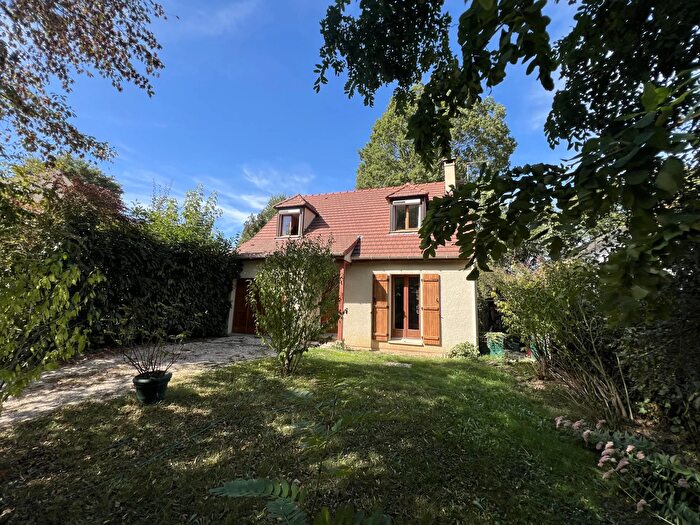 Maison 5 pièces à vendre à Les Essarts-le-Roi