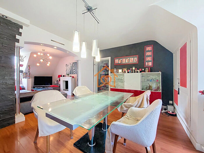 Appartement à vendre - Oberhausbergen - 4 pièces - 2 chambres