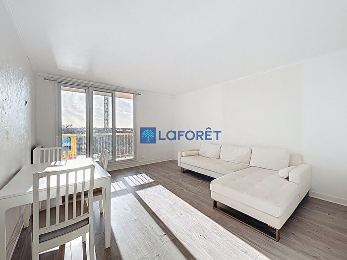 Appartement à vendre - Chilly-Mazarin, Nord - 3 pièces - 2 chambres