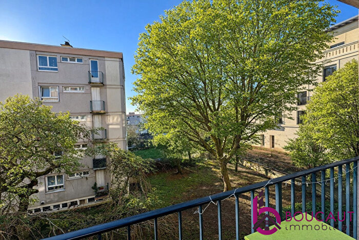 Le Plessis-Robinson, Coteau : Appartement 4 pièces à vendre