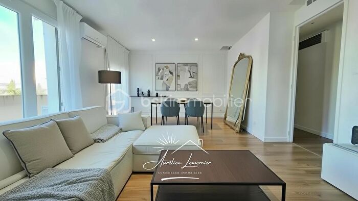 Appartement à vendre - Nîmes, Clos dOrville - 3 pièces - 2 chambres