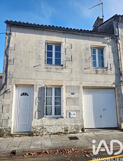Maison à vendre - Rouillac - 7 pièces - 3 chambres