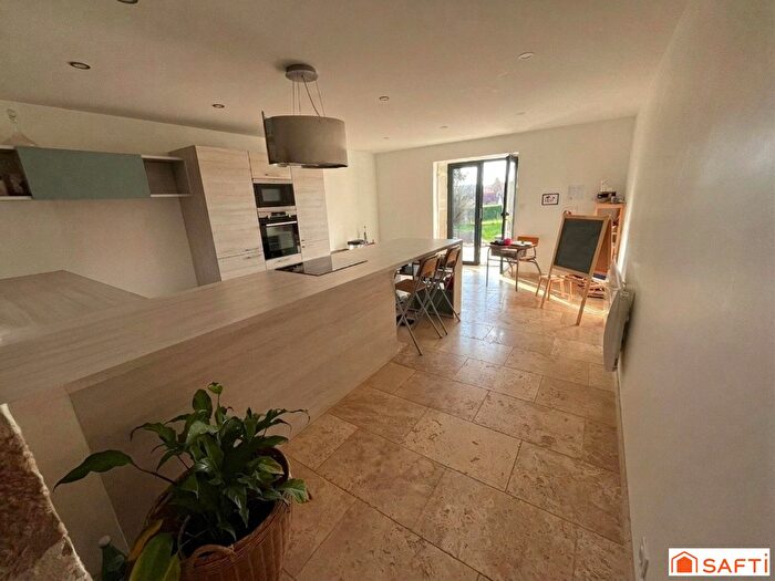 Maison à vendre - Le Vernois - 4 pièces - 2 chambres