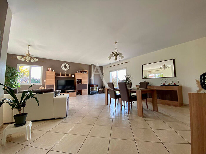 Maison à vendre - Mirepoix-sur-Tarn - 5 pièces - 4 chambres