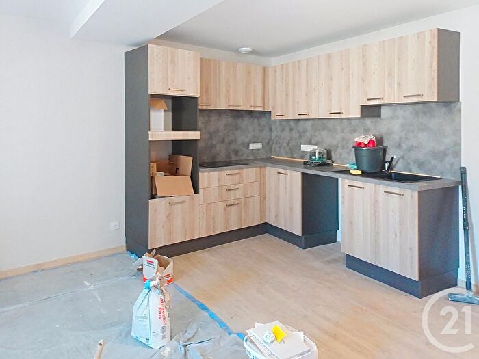 Ébreuil : Appartement 5 pièces à louer