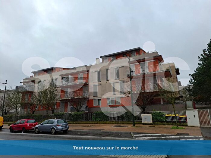 Appartement à louer - Corbeil-Essonnes, Nacelle, Papeterie - 3 pièces - 2 chambres