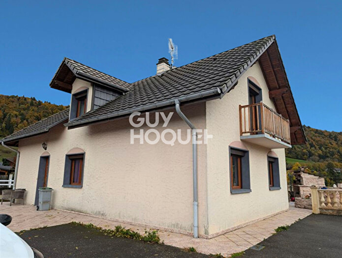 Maison 5 pièces à Villaroux, à vendre