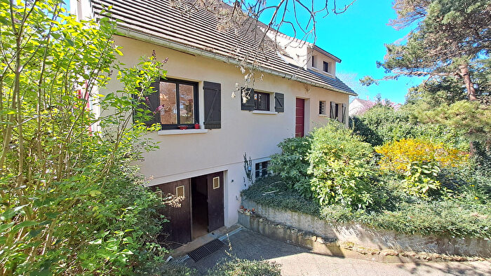 Maison à vendre - Cernay-la-Ville - 8 pièces - 5 chambres