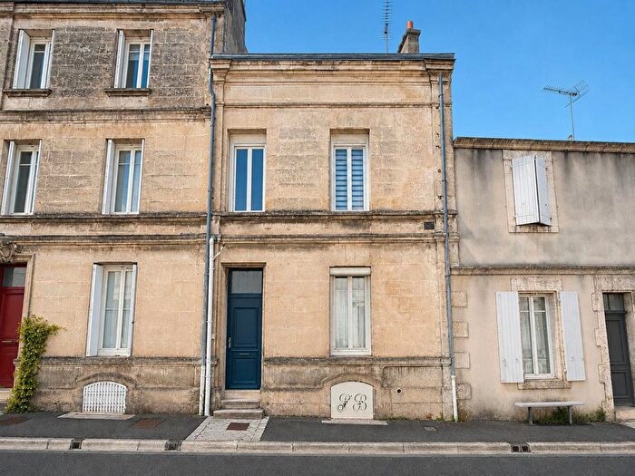 Angoulême, Saint-Gelais : Maison 5 pièces à vendre