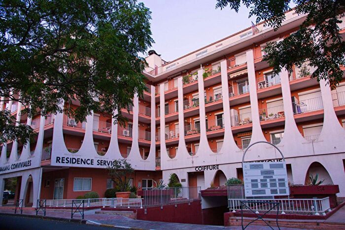 Appartement à louer - Du Guesclin, Béziers - 1 pièce