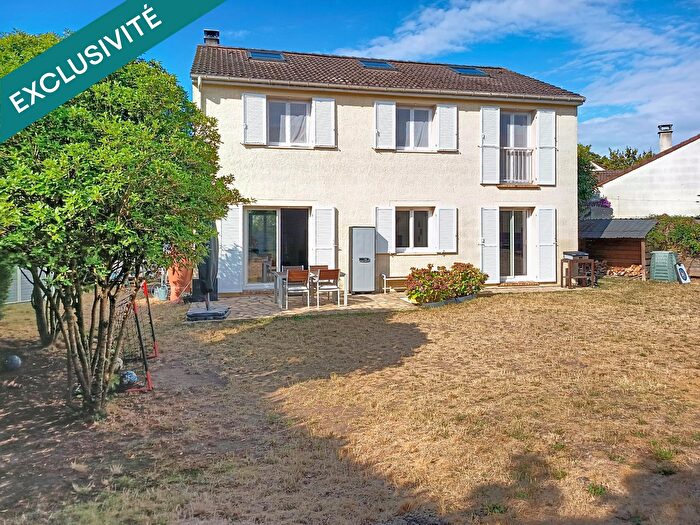 Maison 7 pièces à Cergy, Les Hauts-de-Cergy, à vendre