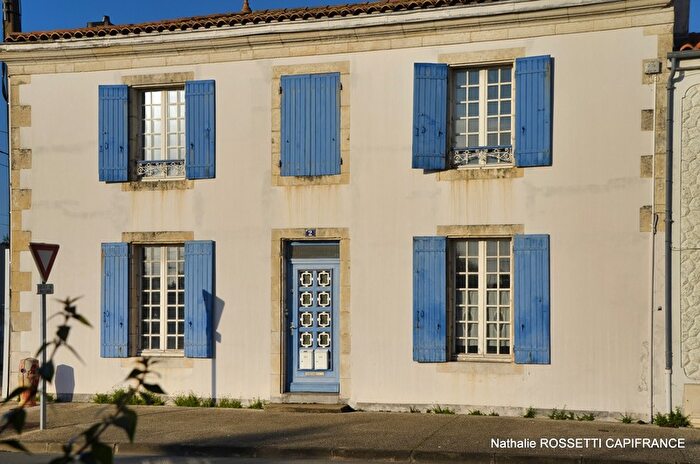 Maison à vendre - Surgères - 6 pièces - 4 chambres