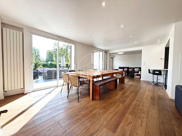 Maison à vendre - Lésigny - 9 pièces - 6 chambres