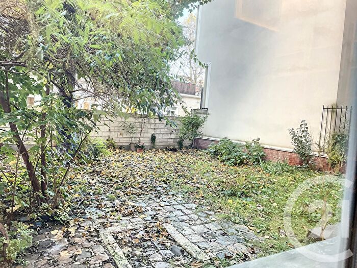 Appartement à vendre - Paris e , Barbès, Château Rouge - 4 pièces - 3 chambres