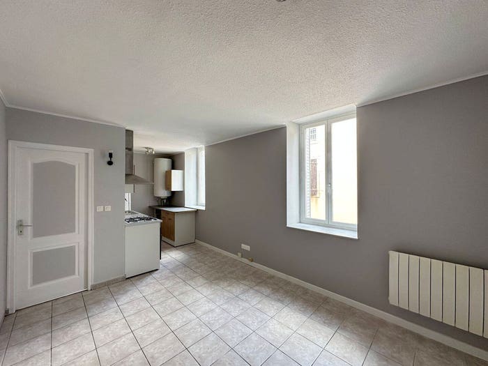 Appartement 2 pièces à Cluny, à louer
