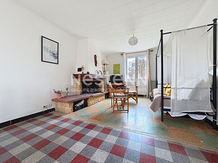 Maison à vendre - Narbonne, Bourg - 5 pièces - 3 chambres