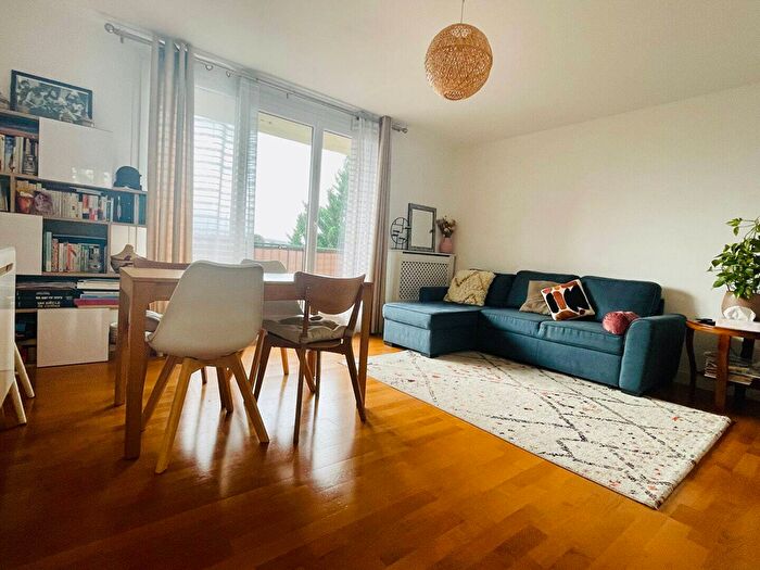 Appartement à louer - Petit Lac-Plaine Gavinot, Soisy-sous-Montmorency - 4 pièces - 3 chambres