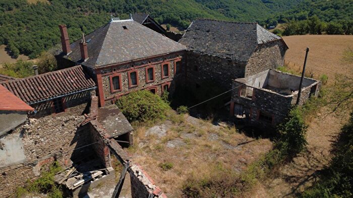 Maison 8 pièces à vendre à Andouque
