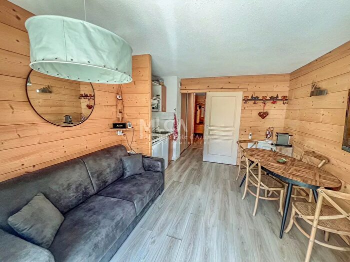 Appartement à vendre - Saint-Étienne-de-Tinée - 2 pièces - 1 chambre