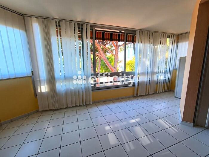 Appartement à vendre - Fréjus, Villeneuve - 3 pièces - 2 chambres