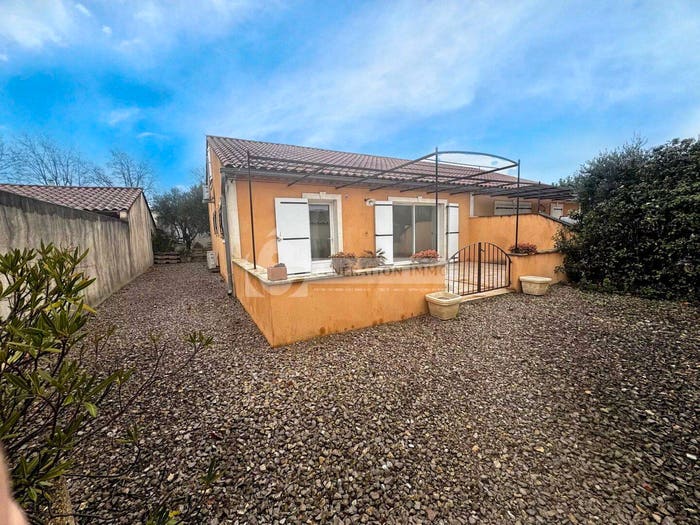 Maillane : Maison 4 pièces à louer